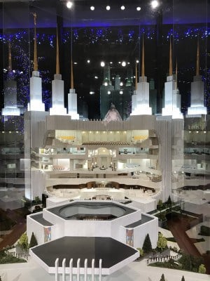 2024 Washington D.C. Temple Christmas Lights Details