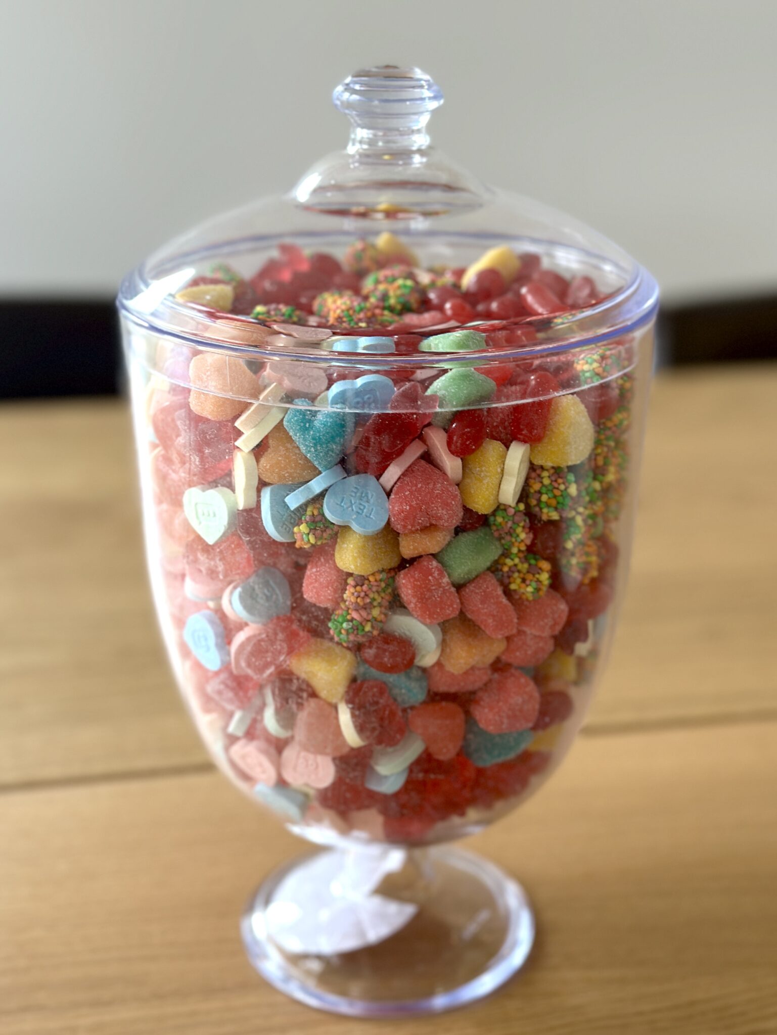 How to Make a Valentine's Day Candy Salad - Lola Lambchops